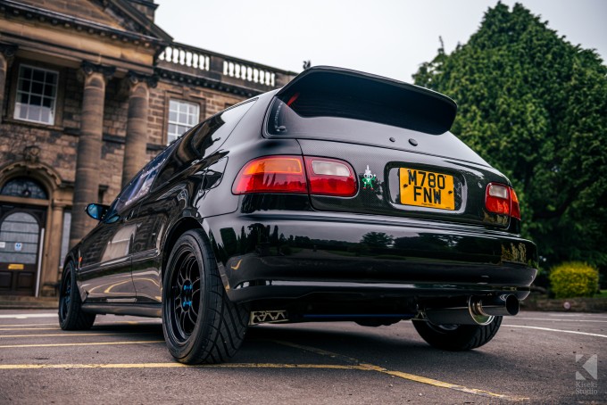 honda-civic-sir-eg6-vtec-black-racecar-knaresborough-jdm-rear-quarter - Kiseki Studio